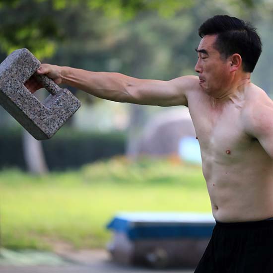 New Fitness Trend: Lifting Rocks